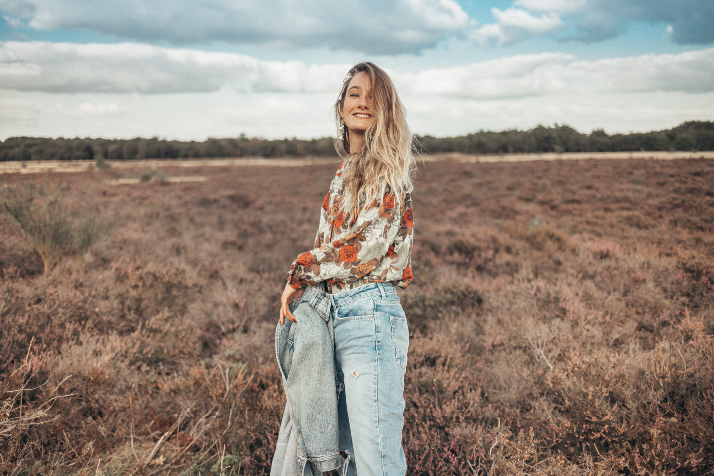 Laura Christmann earrings and secondhand blouse - Eveoaks